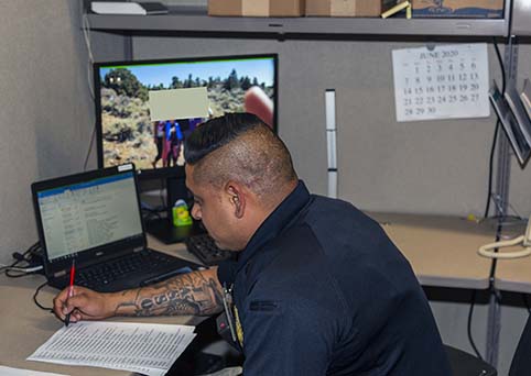 Career Pathways | Administrative Support Specialists | Careers in the ...