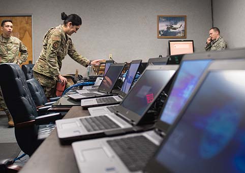 Career Pathways | Network and Database Administrators | Careers in the ...